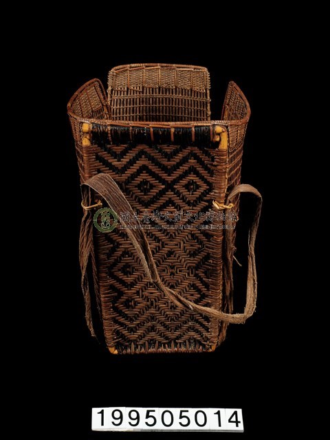 藏品內頁-臺灣史前文化雲